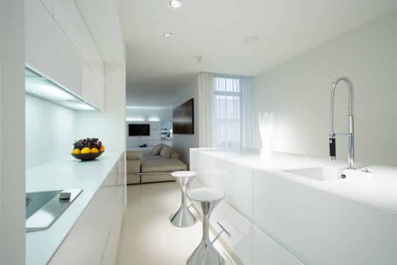 25 Beautiful White Kitchen Designs (With Pictures)