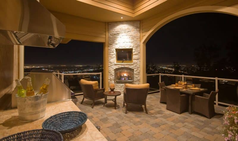 27 Outdoor Fireplace Ideas (With Pictures)