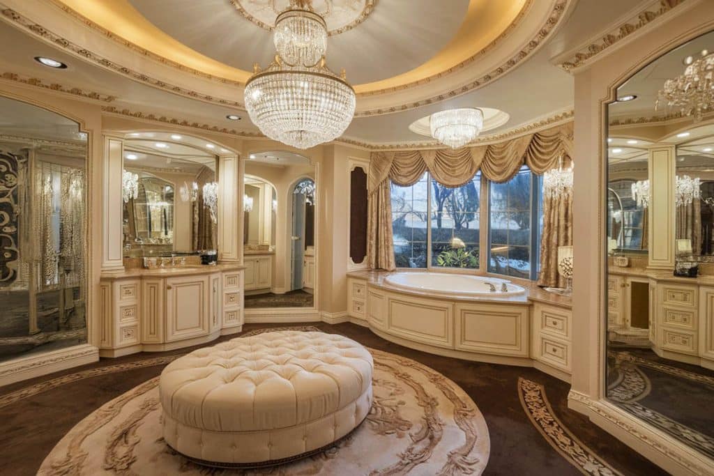How To Design Luxurious Mansion Bathrooms