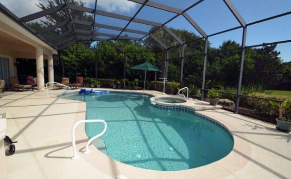 27 Best Kidney Shaped Pool Designs - Designing Idea