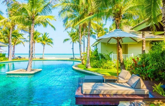 19 Stunning Lagoon Swimming Pool Designs