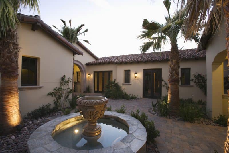 17 Best Patio Water Features (Design Ideas)