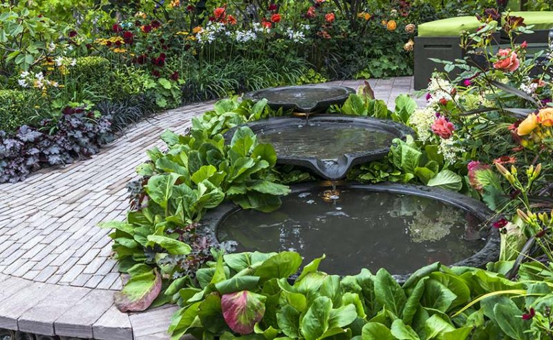 17 Best Patio Water Features (Design Ideas)