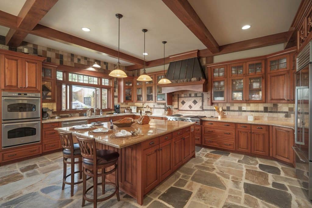 How To Design Craftsman Kitchens with Beautiful Cabinets & Finishes