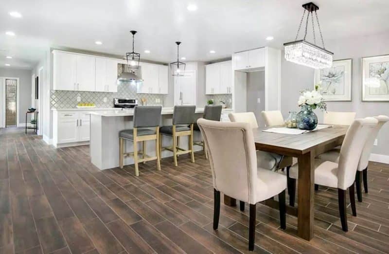 Wood Look Tile Flooring (Design Ideas)