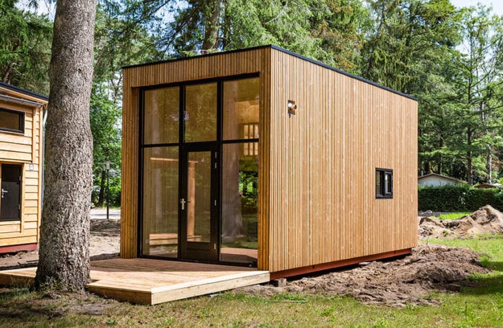 Modular vs Manufactured Homes (Differences, Pros & Cons)