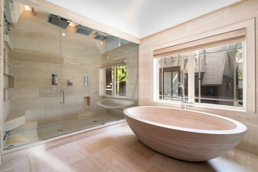 How To Design Luxurious Mansion Bathrooms