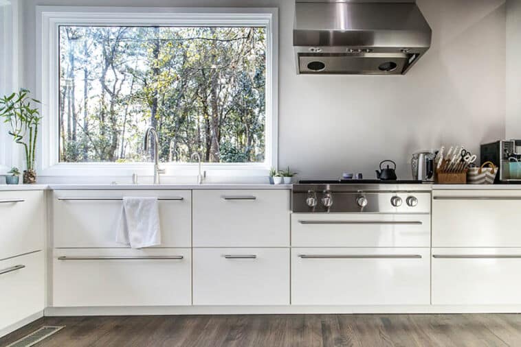 What Are the 8 Essential Types of Kitchen Windows? Styles & Designs