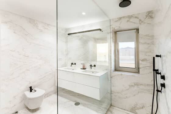 Should You Choose Quartz for Shower Walls? Pros and Cons