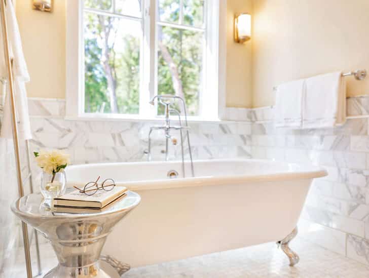 Best Paint Finish for Bathrooms: Interior Designer Shares What To Use