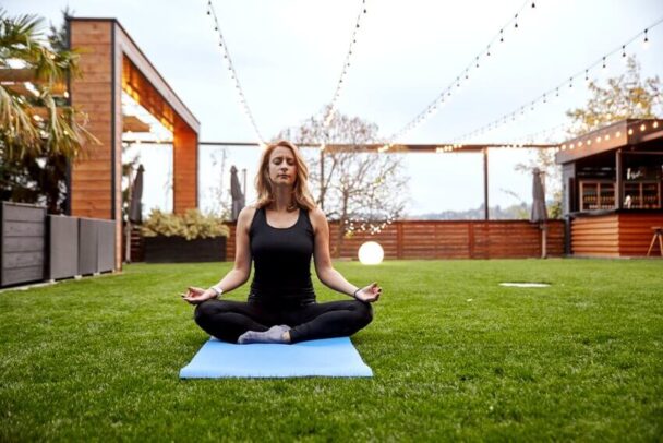 Backyard Yoga Space (Outdoor Design Ideas)