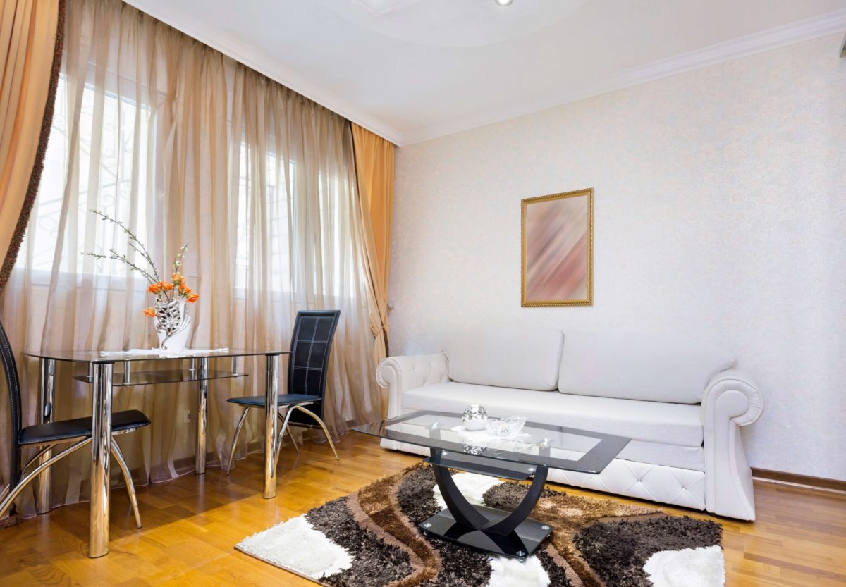 8 Different Ways to Hang Sheer Curtains