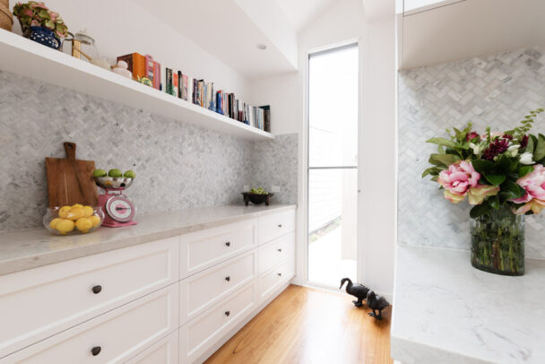Important Butler’s Pantry Design Tips, Essentials & Sizes