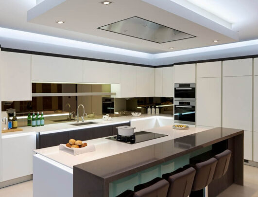 Kitchen Island With Range (Different Types & Layouts)