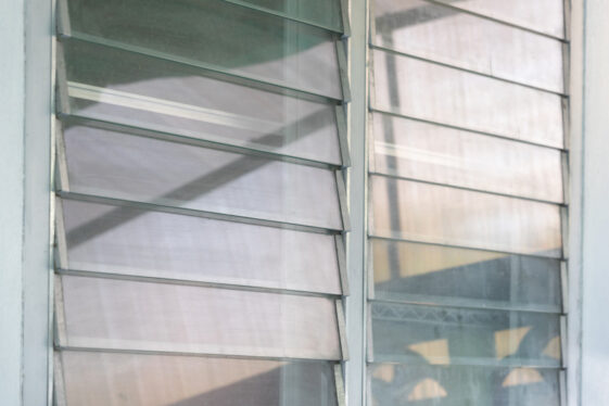 Reasons to Choose Jalousie Windows (Types & Pros and Cons)