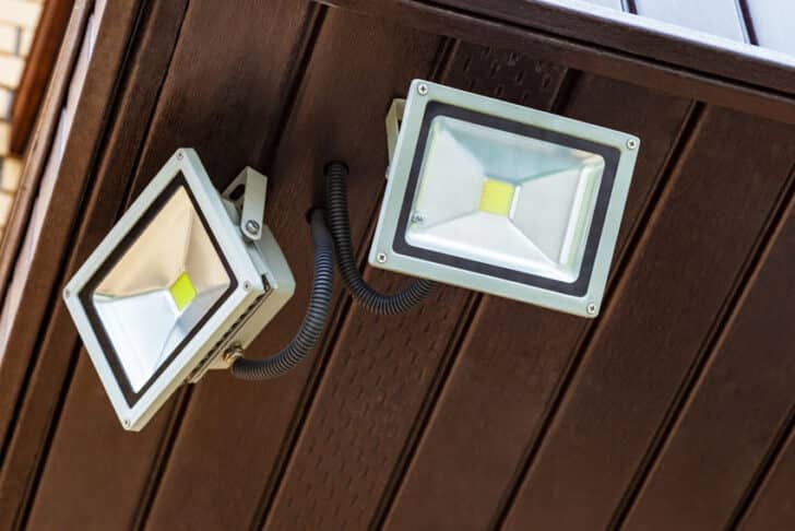 Types Of Flood Lights (Fixtures & Bulb Options)