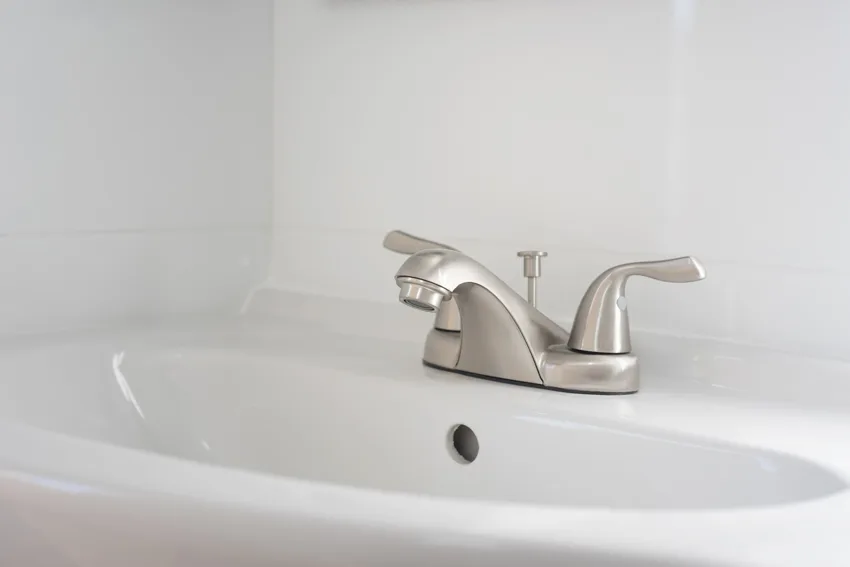 Types Of Bathroom Faucets (Materials & Design Styles) - Designing Idea
