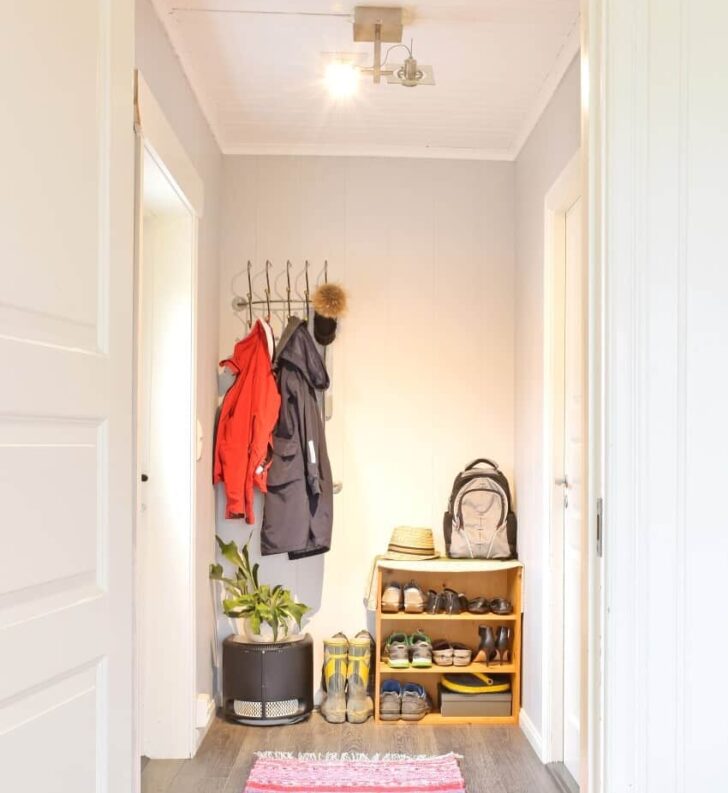 Hallway Lighting Ideas (Light Fixtures & Design Tips)