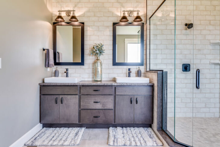 Brick Shower Wall (10 Types & Exciting Bathroom Designs)