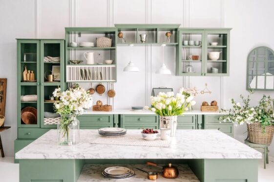 Calacatta Marble Countertops (Types & Finishes)