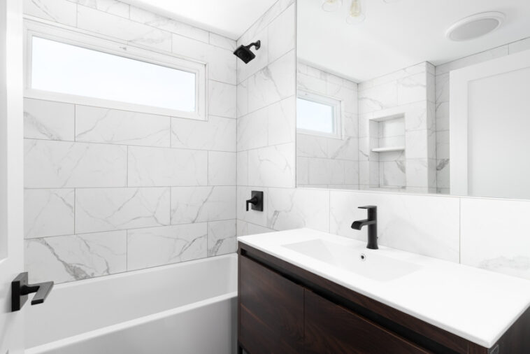Large Format Tile Shower (Floor & Wall Designs)