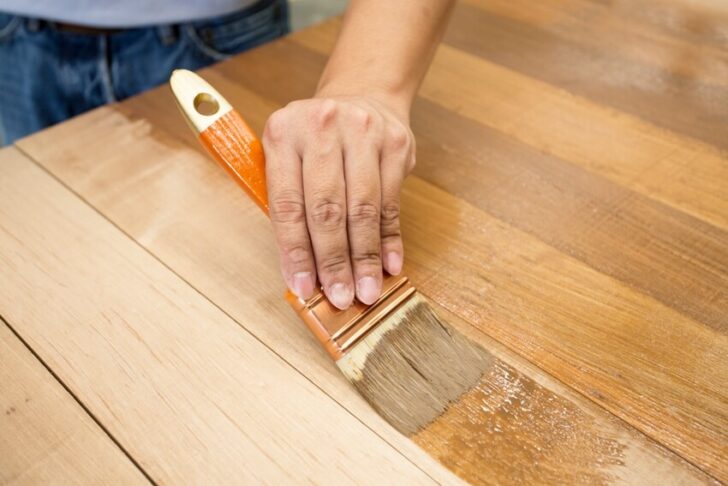 Oil Vs Water Based Stain (Pros And Cons)