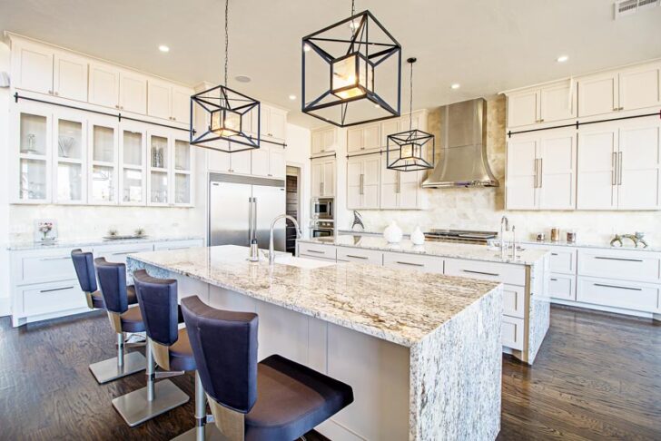 Cream Granite Countertops (Types & Colors)