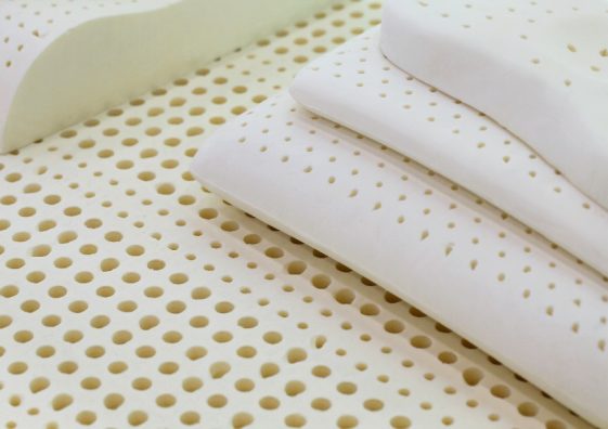 Types of Pillow Fillings: Materials, Pros, and Cons