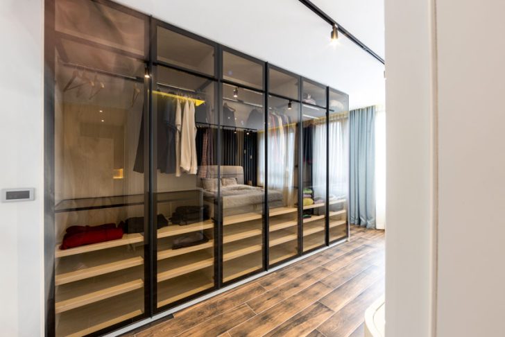 Men’s Closet Ideas (Design & Organization Tips)