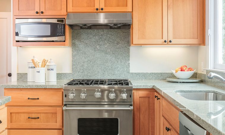 Slab Backsplash (Stone Materials & Kitchen Designs)