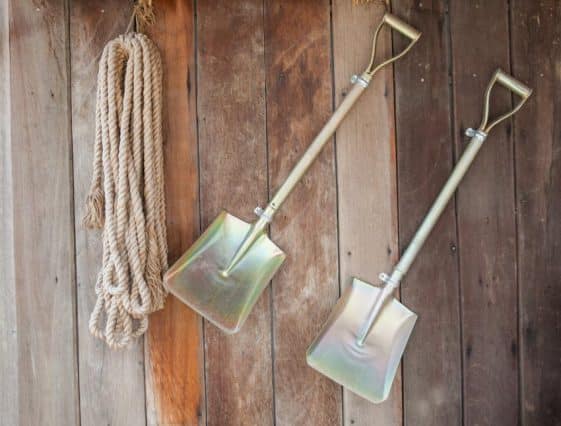 15 Types Of Shovels (Uses, Styles & How to Choose)