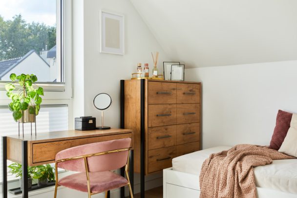 What Is Mindi Wood? (Furniture Uses & Durability)