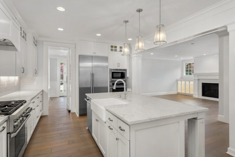 Carrara Marble Countertops (Types & Finishes)