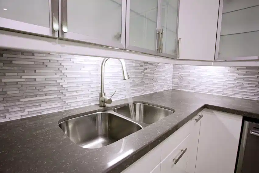 Glass Tile Backsplash (Designs & Pros and Cons) - Designing Idea