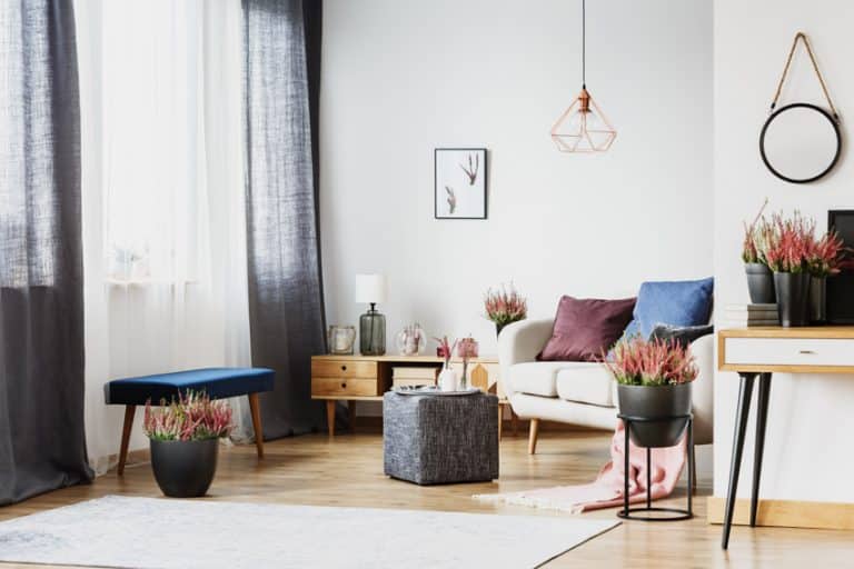 15 Gorgeous Pouf Ottoman Styles & Their Use In The Home