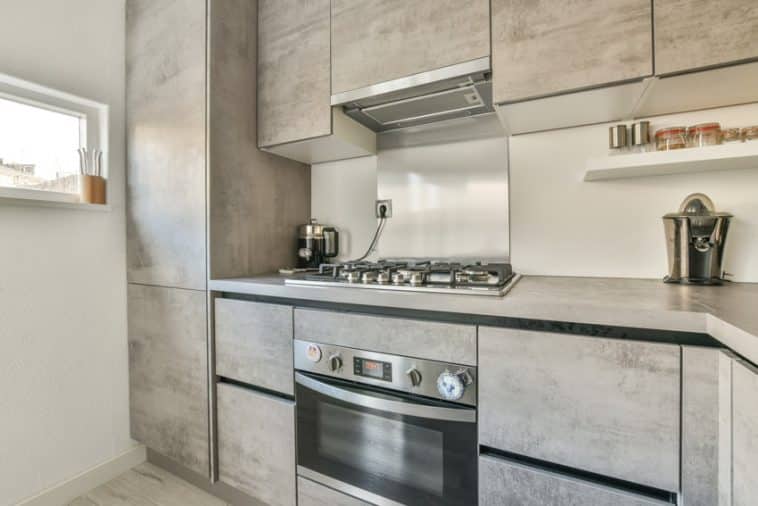 What Are The Options For Wood Grain Kitchen Cabinets?