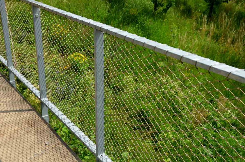 California Style Fence (Materials & Building Tips)