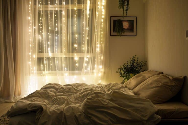 25 LED Strip Light Ideas for a Futuristic Bedroom (Concept Designs)